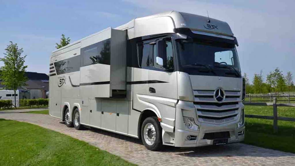 Camion mobile home de luxe : Explorer le monde avec style